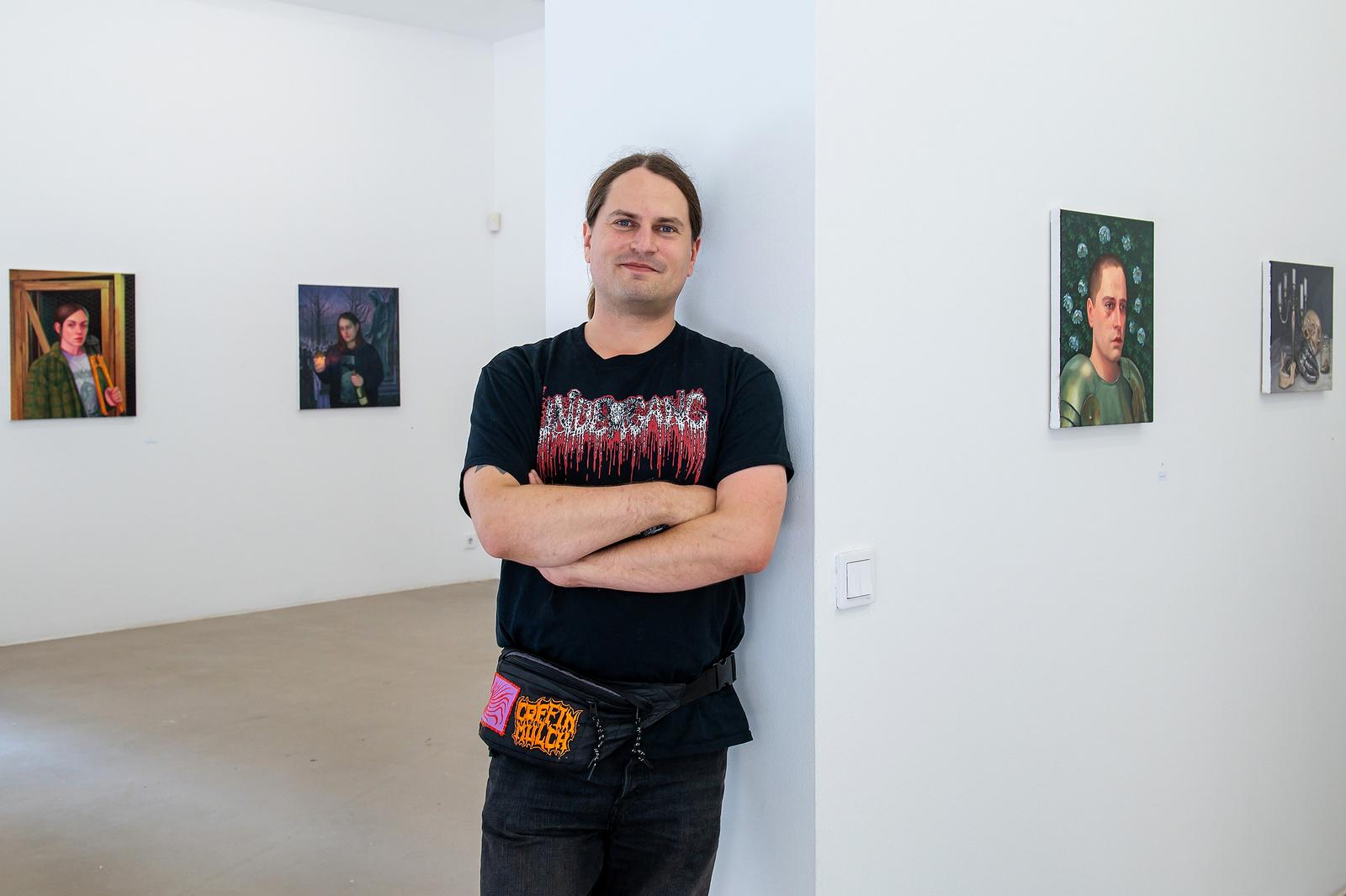 NO NIIN Magazine — Painting the Self and the Close Ones: An Interview ...